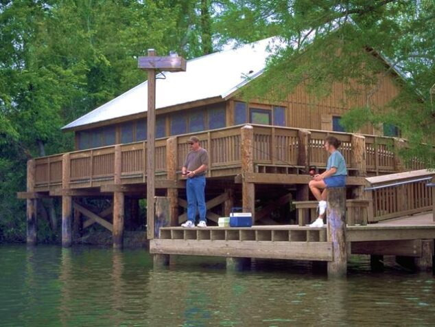 A Quick Guide to Lake Fausse Pointe State Park - ZuzuForKids
